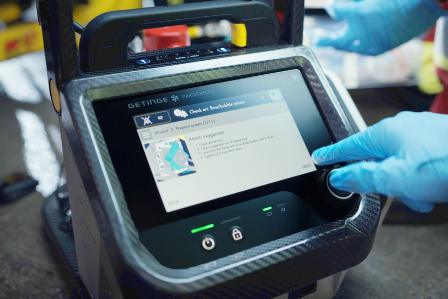 Getinge Cardiohelp II - Excellence. Advanced. - Getinge