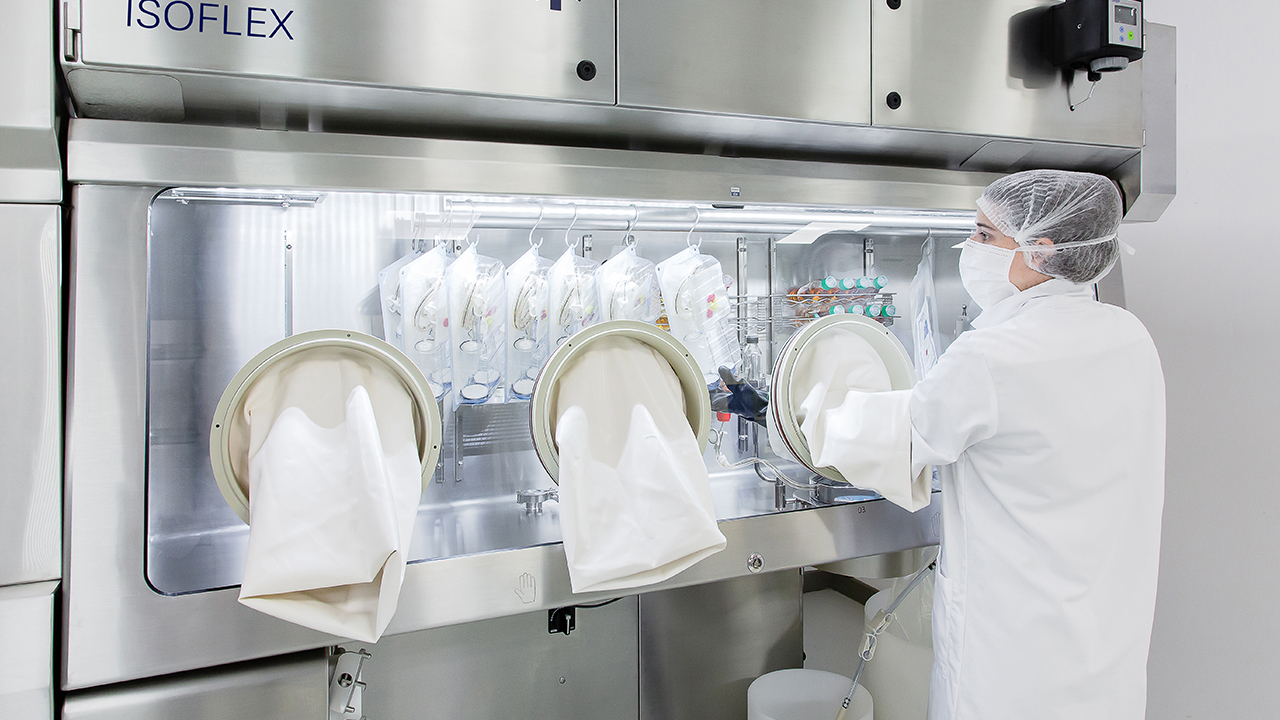 Isolators RABS Restricted Access Barrier Systems Laminar Flow Hoods Laminar Flow Equipment ...