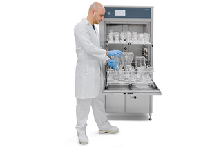 Lancer Ultima Freestanding Laboratory Washers - Getinge