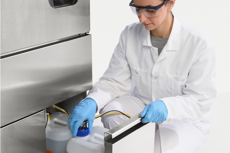 Lancer Ultima Freestanding Laboratory Washers - Getinge