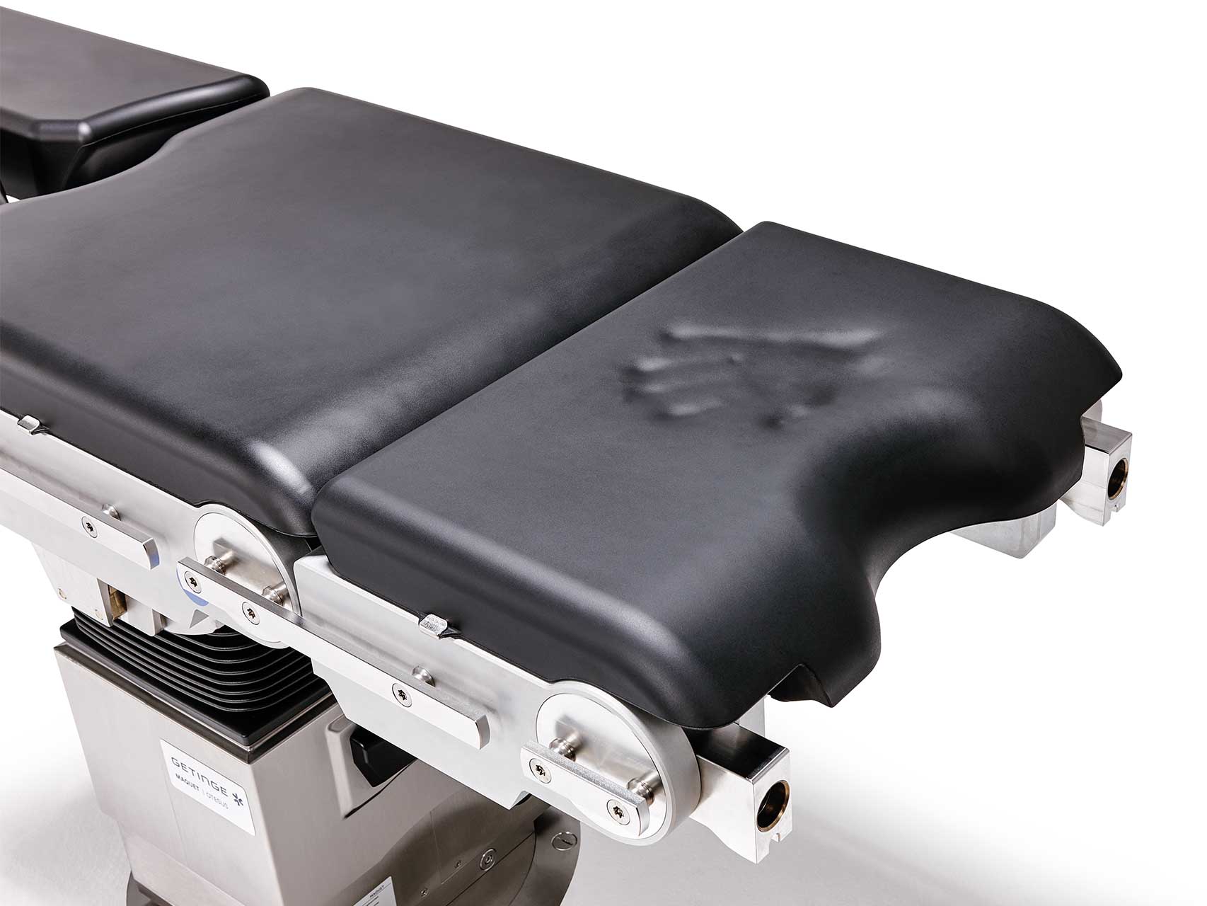 A range of OR tables accessories for the best possible patient positioning.