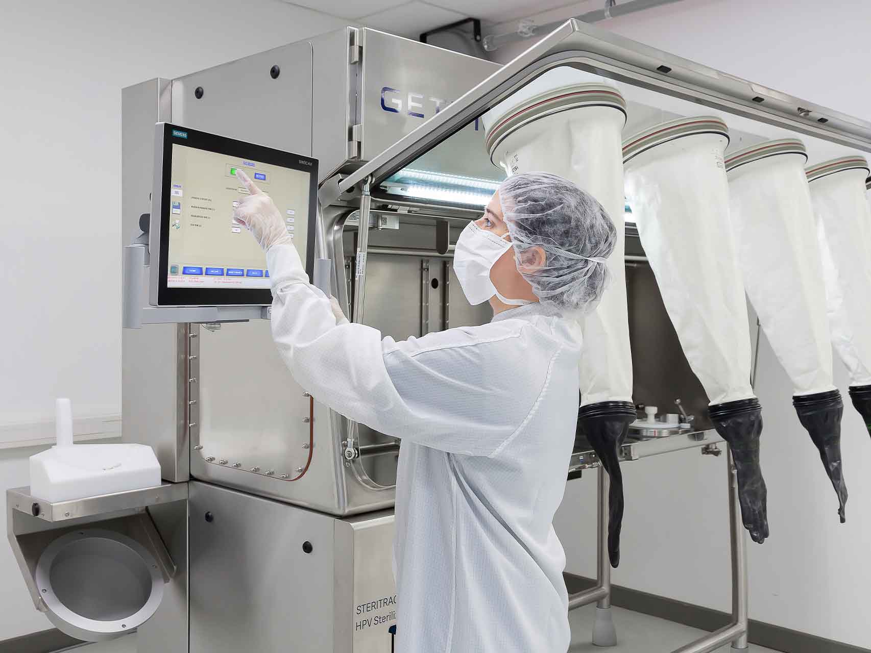 Wireless Glove Leak Tester (GLT) for isolators