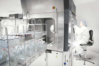 ISOTEST – Sterility testing isolator - Getinge