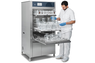 Loading Equipment for Lancer Ultima Laboratory Dishwashers - Getinge