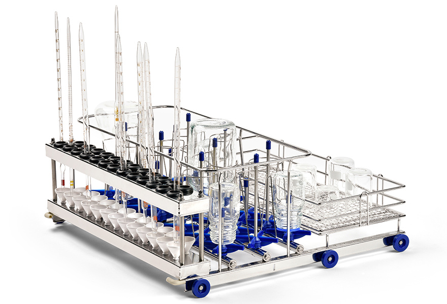 Loading Equipment for Lancer Ultima Laboratory Dishwashers - Getinge