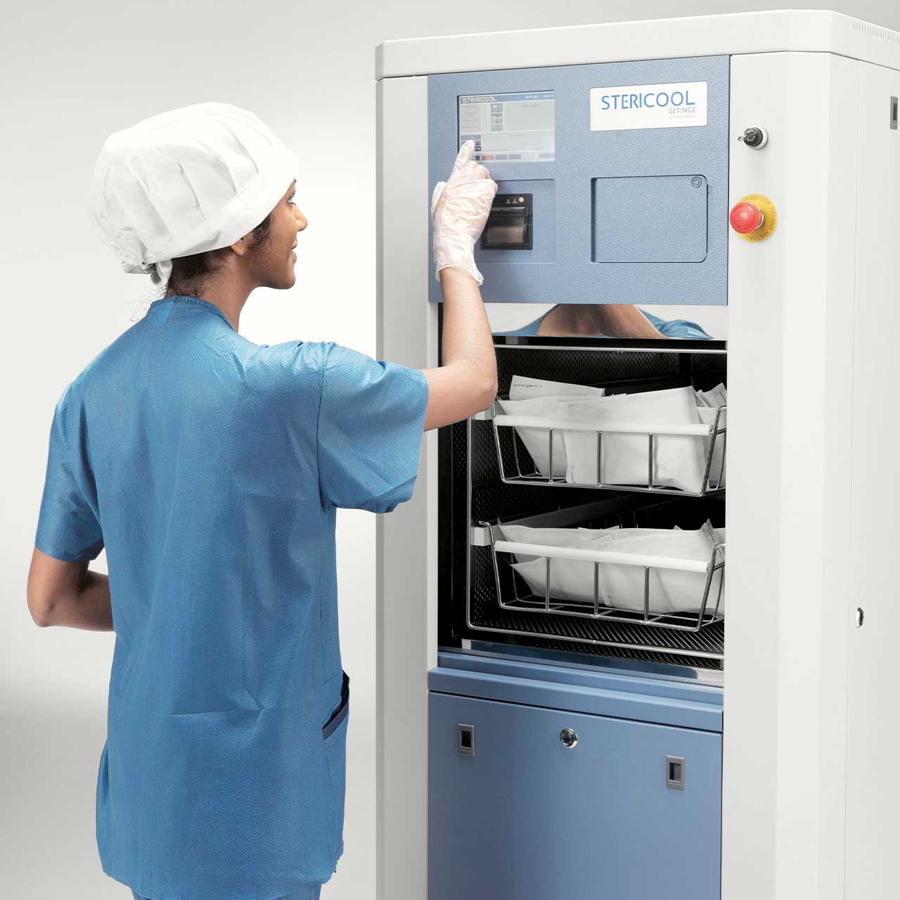 Getinge Stericool low-temperature sterilizer user training - Getinge