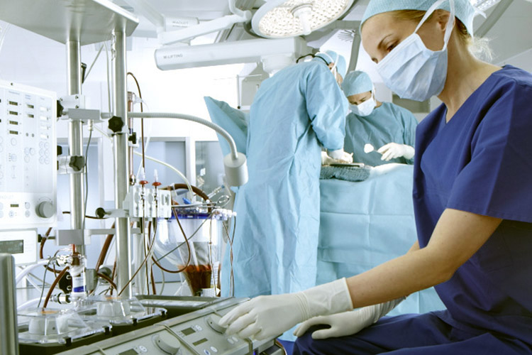 On your side in the operating room to improve patient care