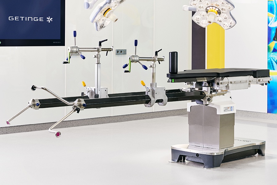 Advanced surgical workflows in Orthopaedics, Traumatology and Neurology ... Advanced surgical workflows in Orthopaedics, Traumatology and Neurology ...